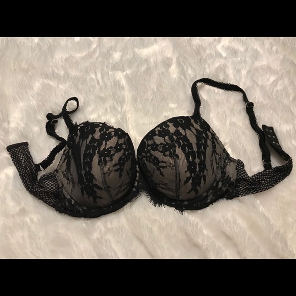 Victoria's Secret | Intimates & Sleepwear | Black Lace Bra 32dd | Poshmark